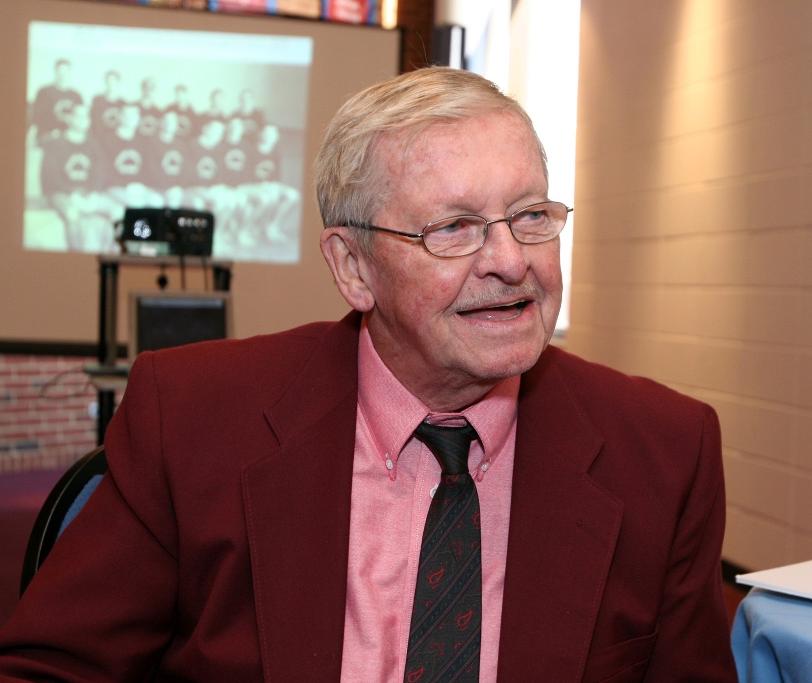 Support Swimming and Diving Students · GiveCampus